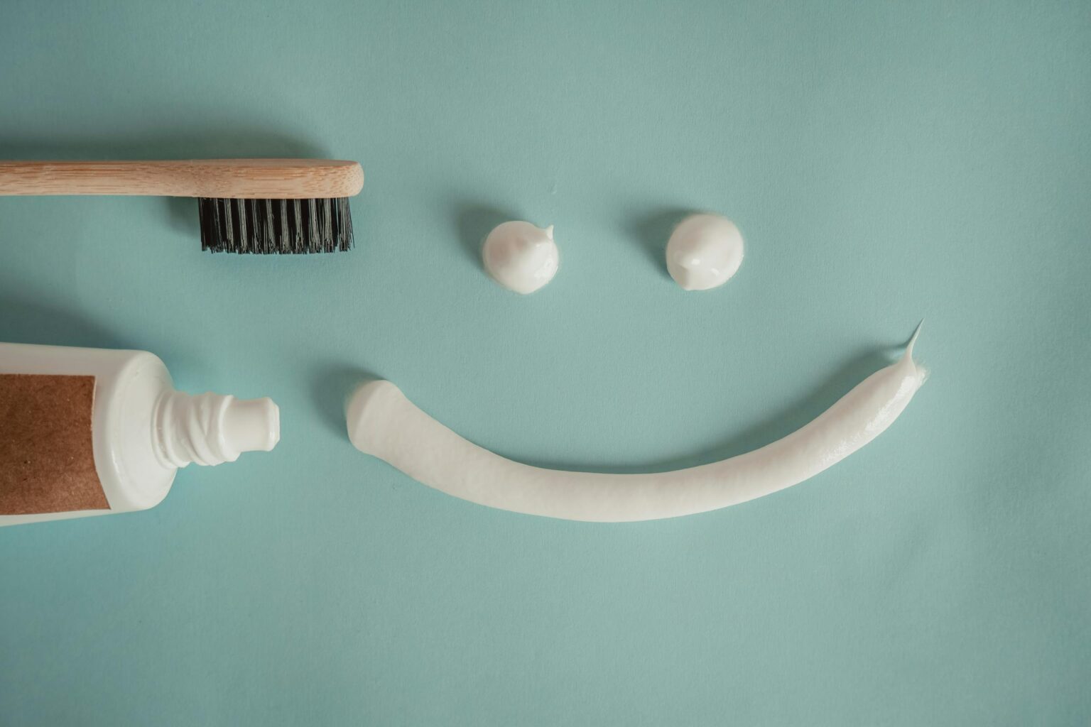 10 Plastic-Free & Eco-Friendly Toothpastes That Actually Work • Forever ...